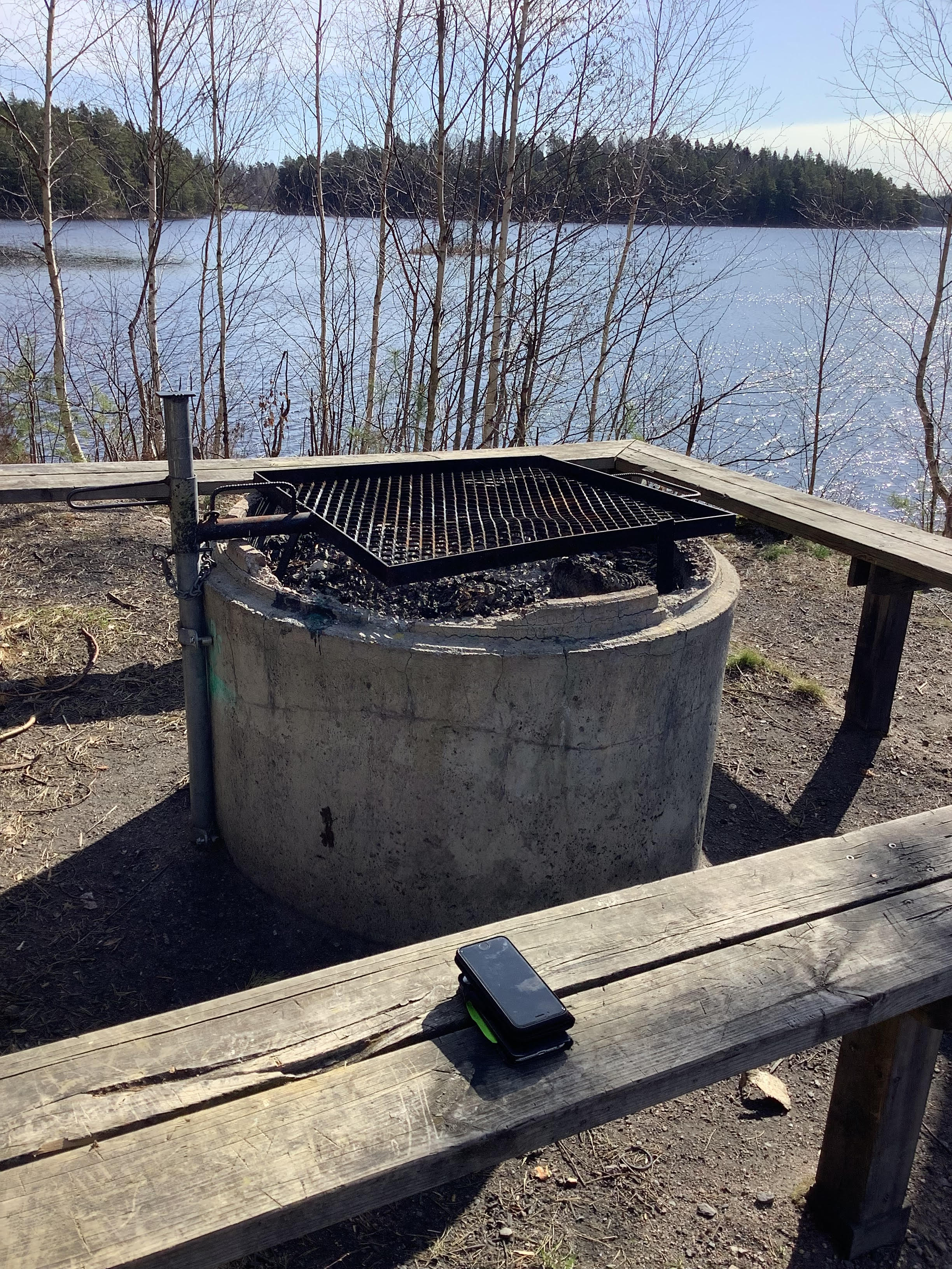 Grillplats Karlsbybadet — Naturkartan